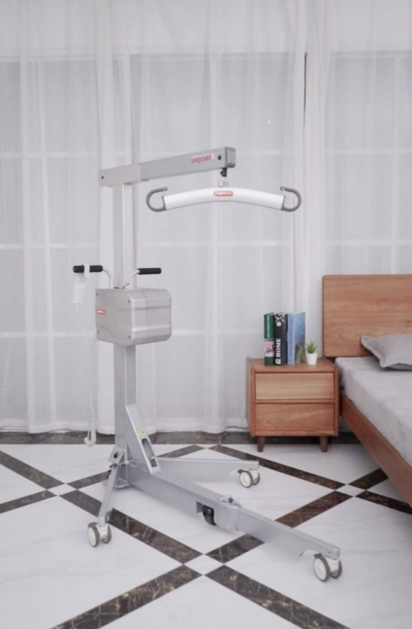 Portable Vehicle Hoist with lifter and sling Person Transport for car