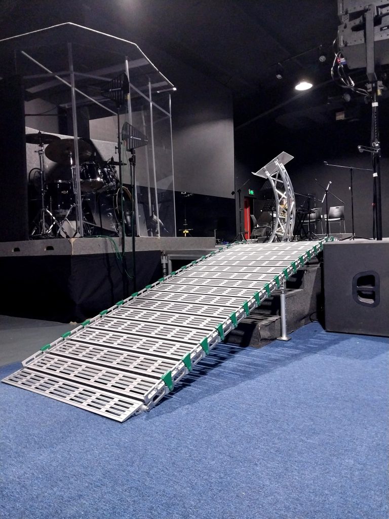 LY-36 D Series Aluminum Rolling Ramp (White or Black Color) - Gilani ...