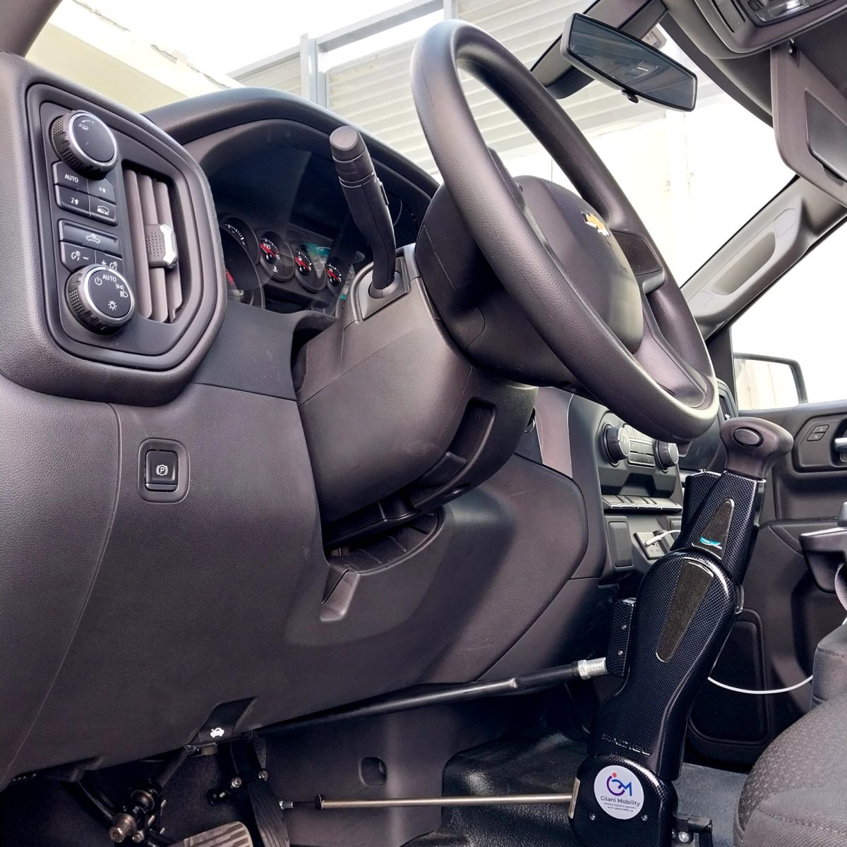 PUSH PULL Easy Drive: Adaptive Driving Equipment In Dubai