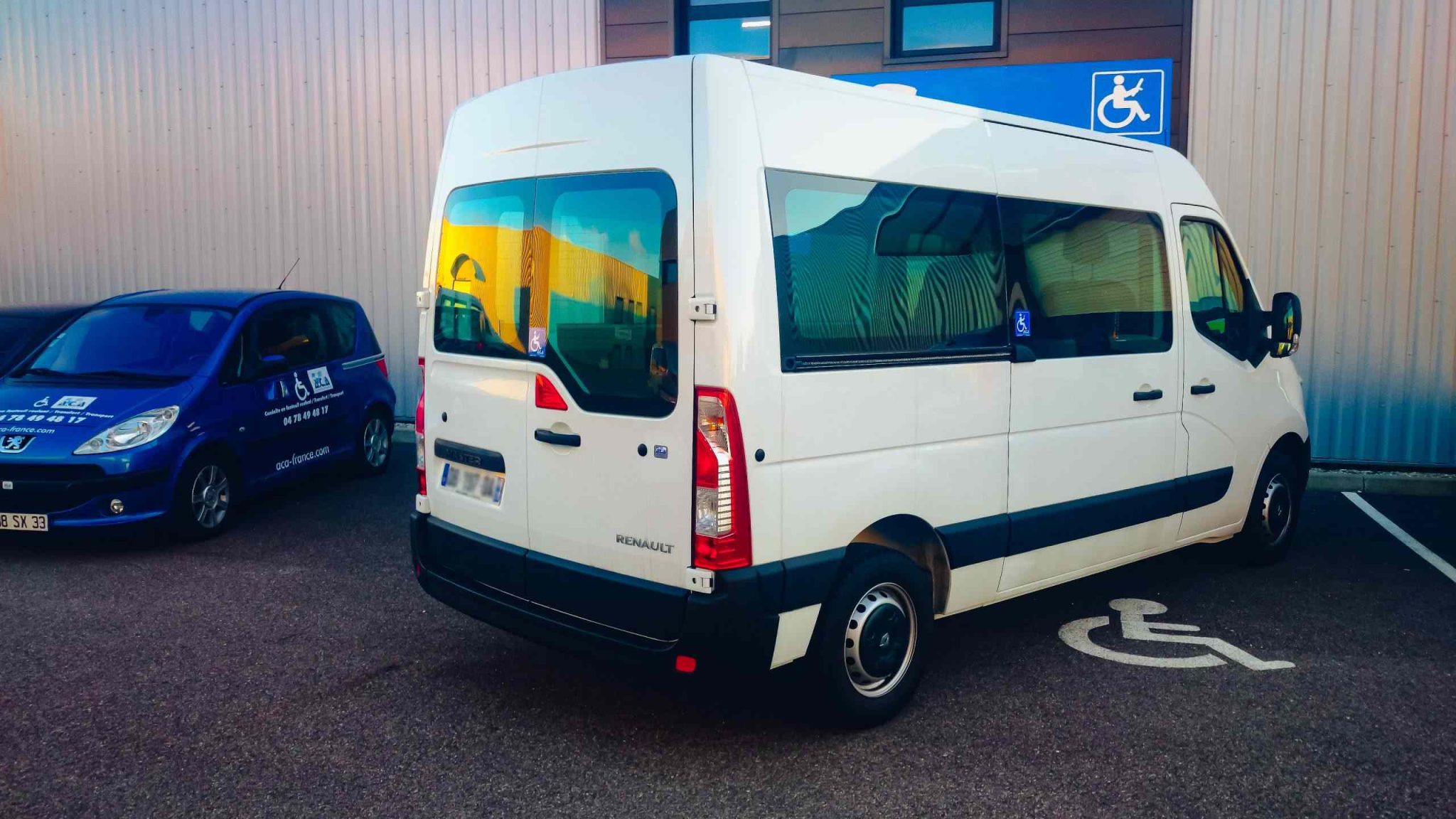 TPMR Jeep Renegade Wheelchair Accessible Vehicle - Ultimate Solution ...