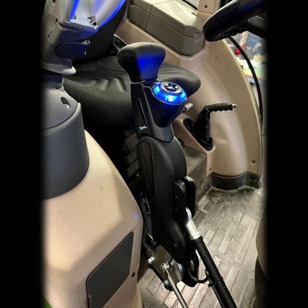 Mechanical Brake and Accelerator with 5 Auxiliary Controls