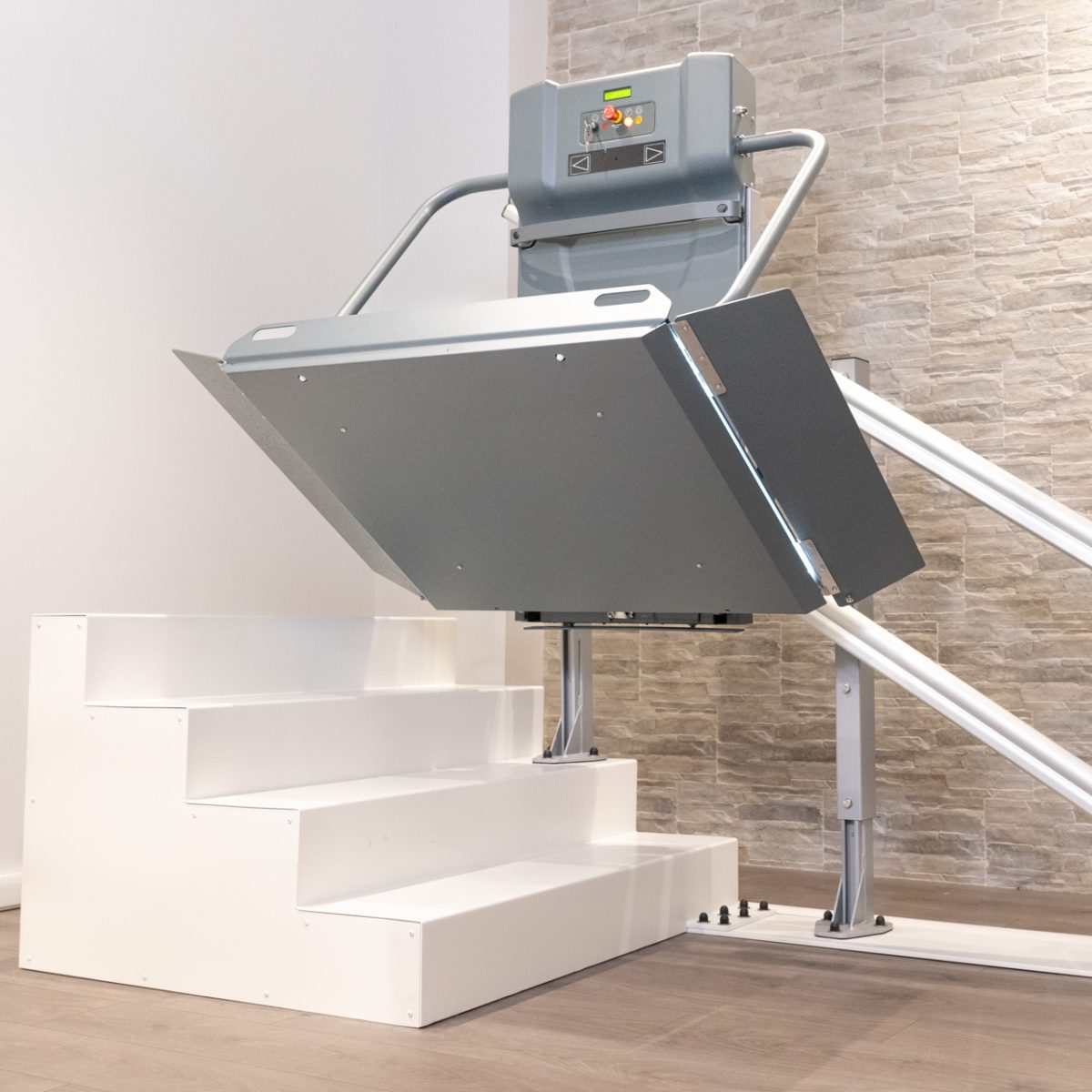 Experience LOGIC Inclined Platform Lift For Straight Stairs